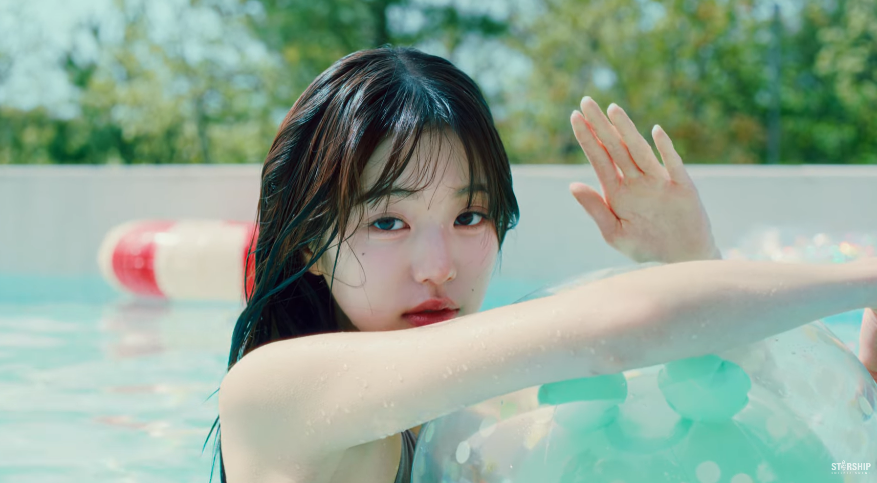 IVE发布新曲《Ascendio》MV，YouTube热榜第一-韩国娱乐 奋斗在韩国 韩国留学生华人论坛 奋韩网